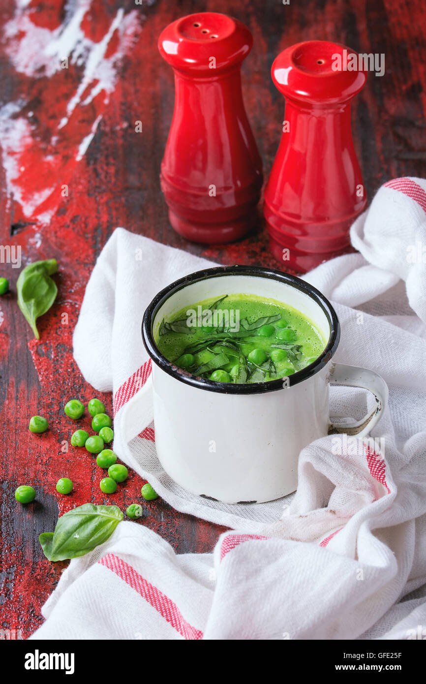 Pea cream soup Stock Photo - Alamy
