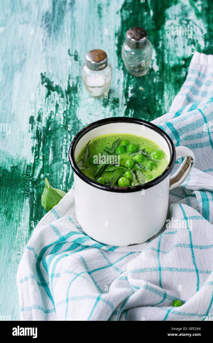 Pea cream soup Stock Photo - Alamy