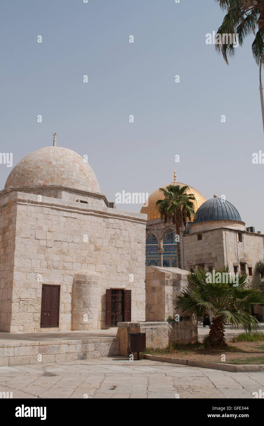 Jerusalem: mosques and view of the Dome of the Rock, the Islamic shrine ...
