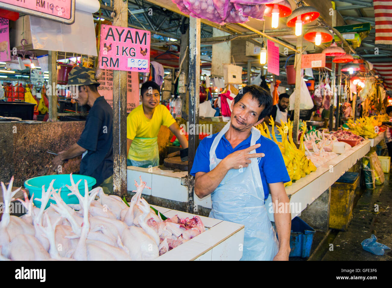 Chicken stall hi-res stock photography and images - Alamy
