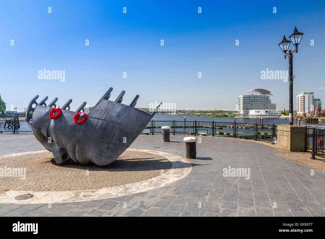 The Merchant Seafarers War Memorial in the redeveloped docklands area ...