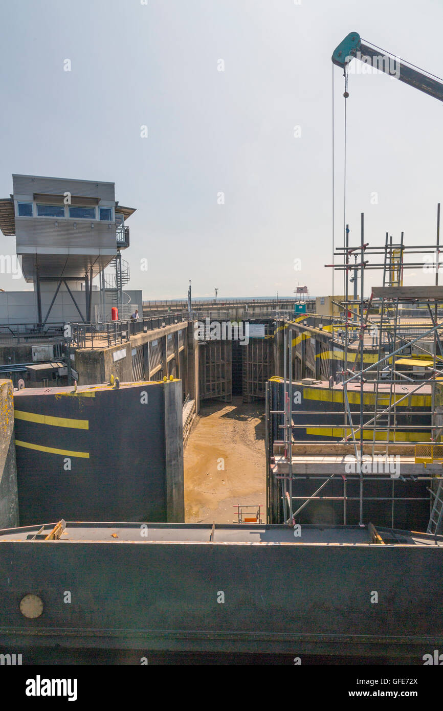 Sea lock hi-res stock photography and images - Alamy