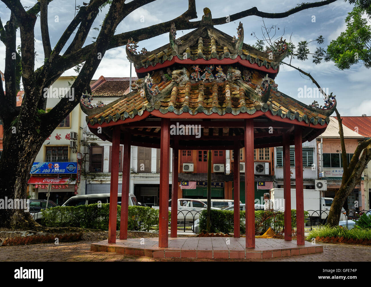 Chinese Pavilion on the Waterfront Stock Photo - Alamy