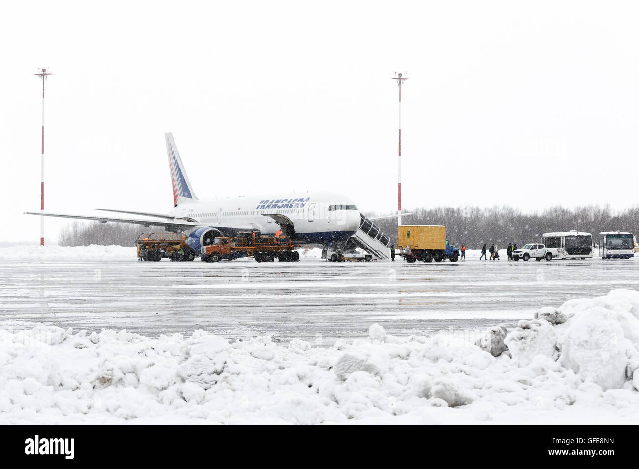 Service and technical support airfield maintenance airplane Boeing-767 ...