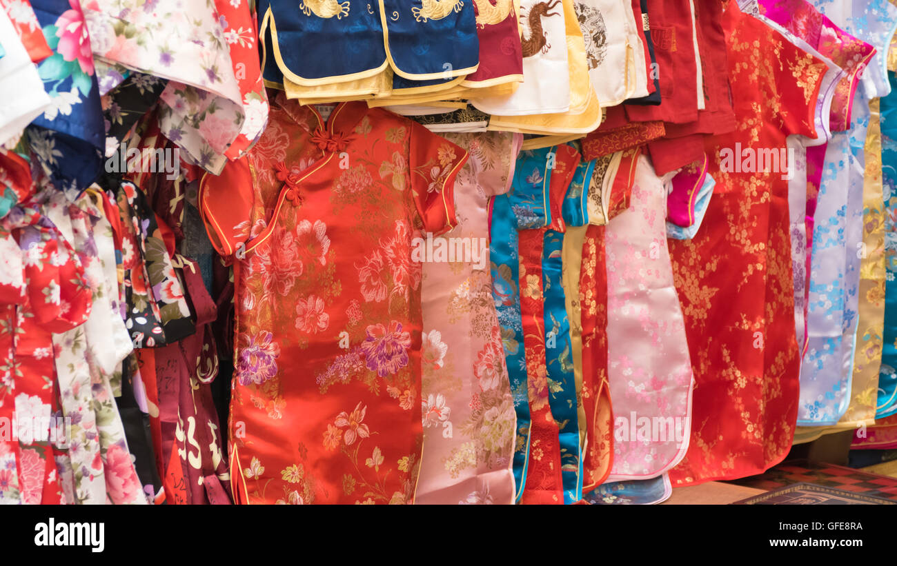 Chinese clothes hi-res stock photography and images - Alamy