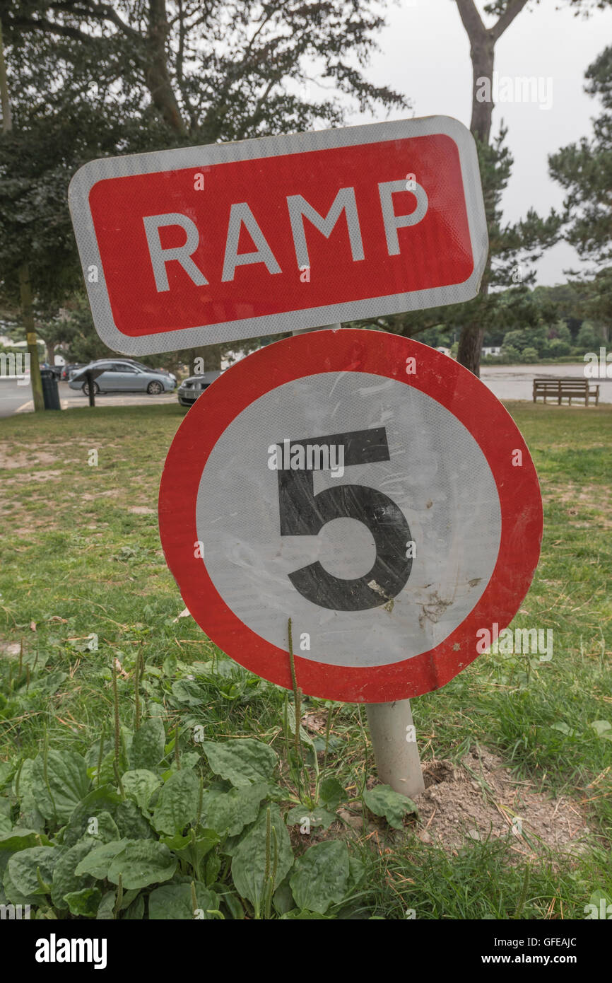 Speed Warning Signs High Resolution Stock Photography and Images - Alamy