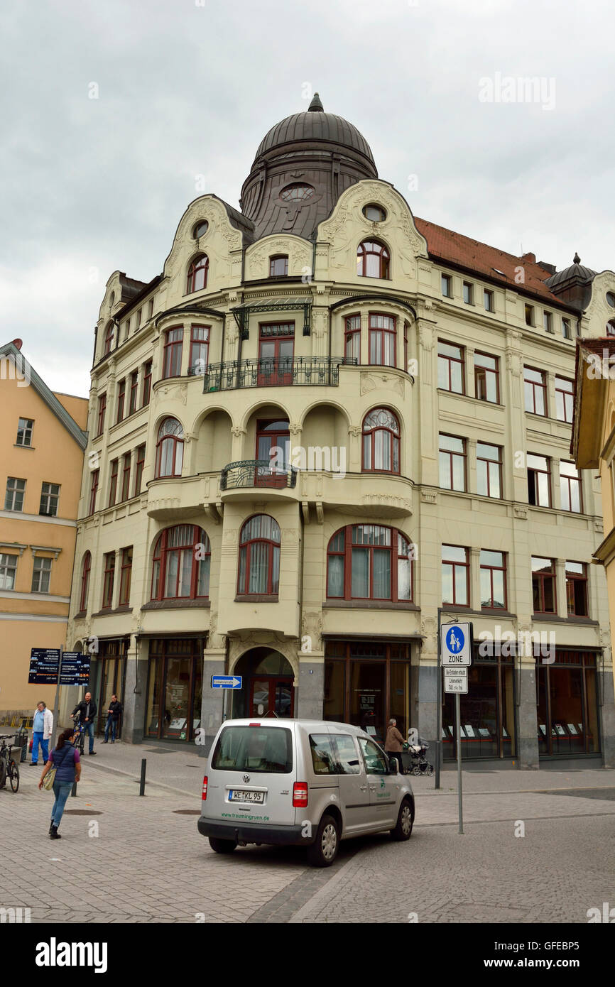 Historic building on Frauenplan street in Weimar Stock Photo - Alamy