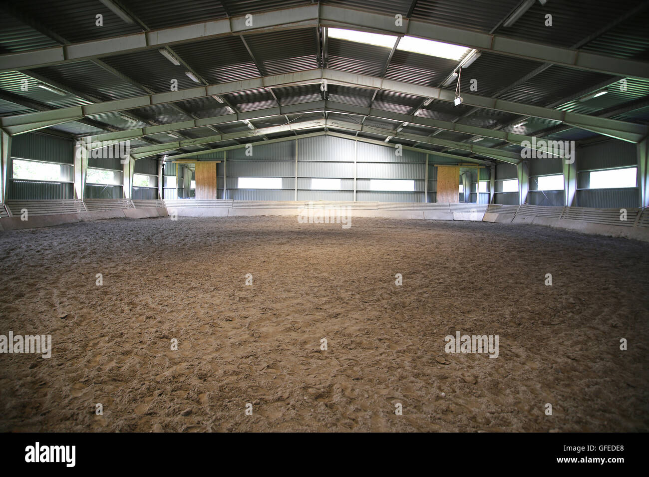 Horse training center hi-res stock photography and images - Alamy