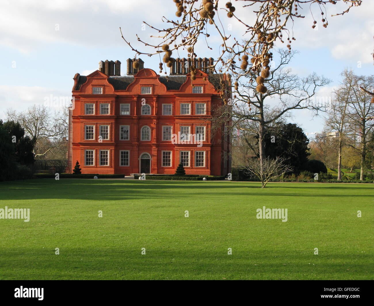 England the house hi-res stock photography and images - Alamy