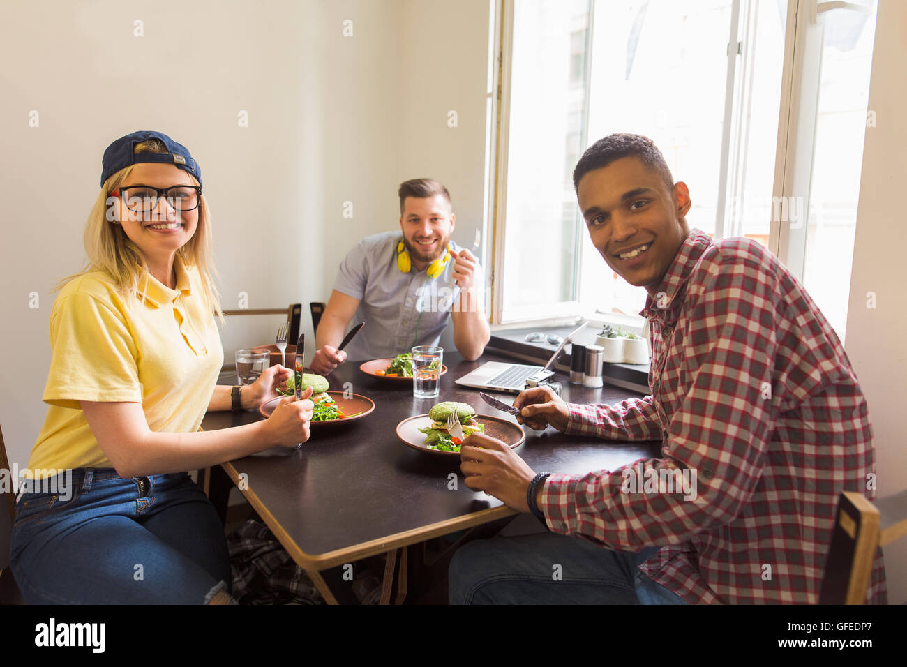 Business people in restaurant Stock Photo - Alamy