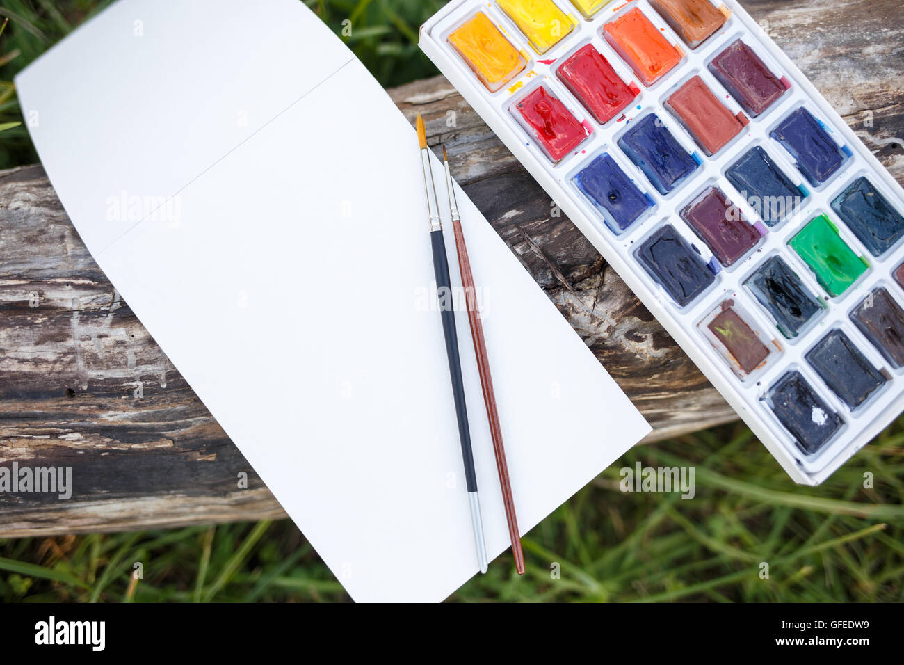Blank notebook template paint hi-res stock photography and images - Alamy