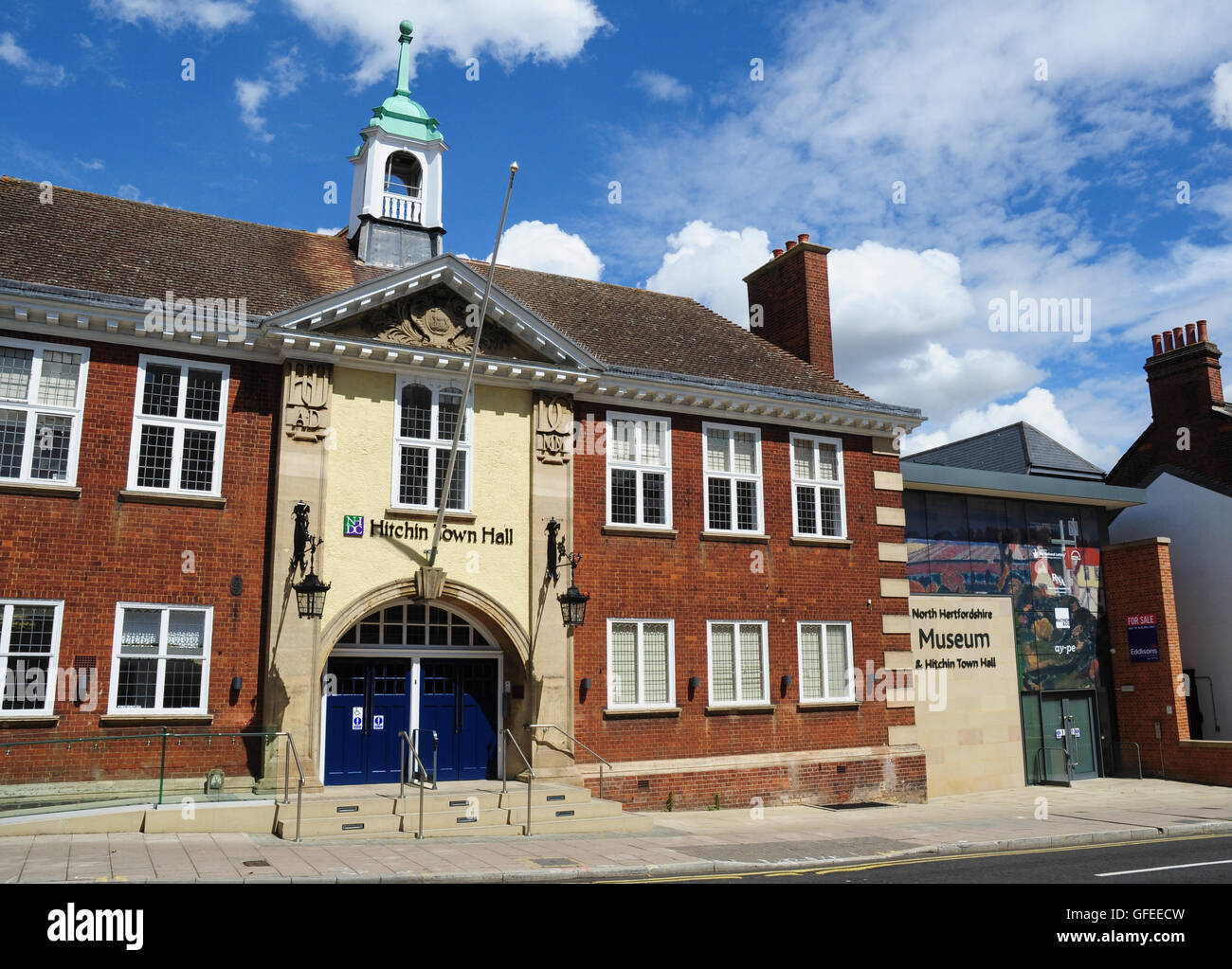 Hitchin Town Centre High Resolution Stock Photography and Images - Alamy