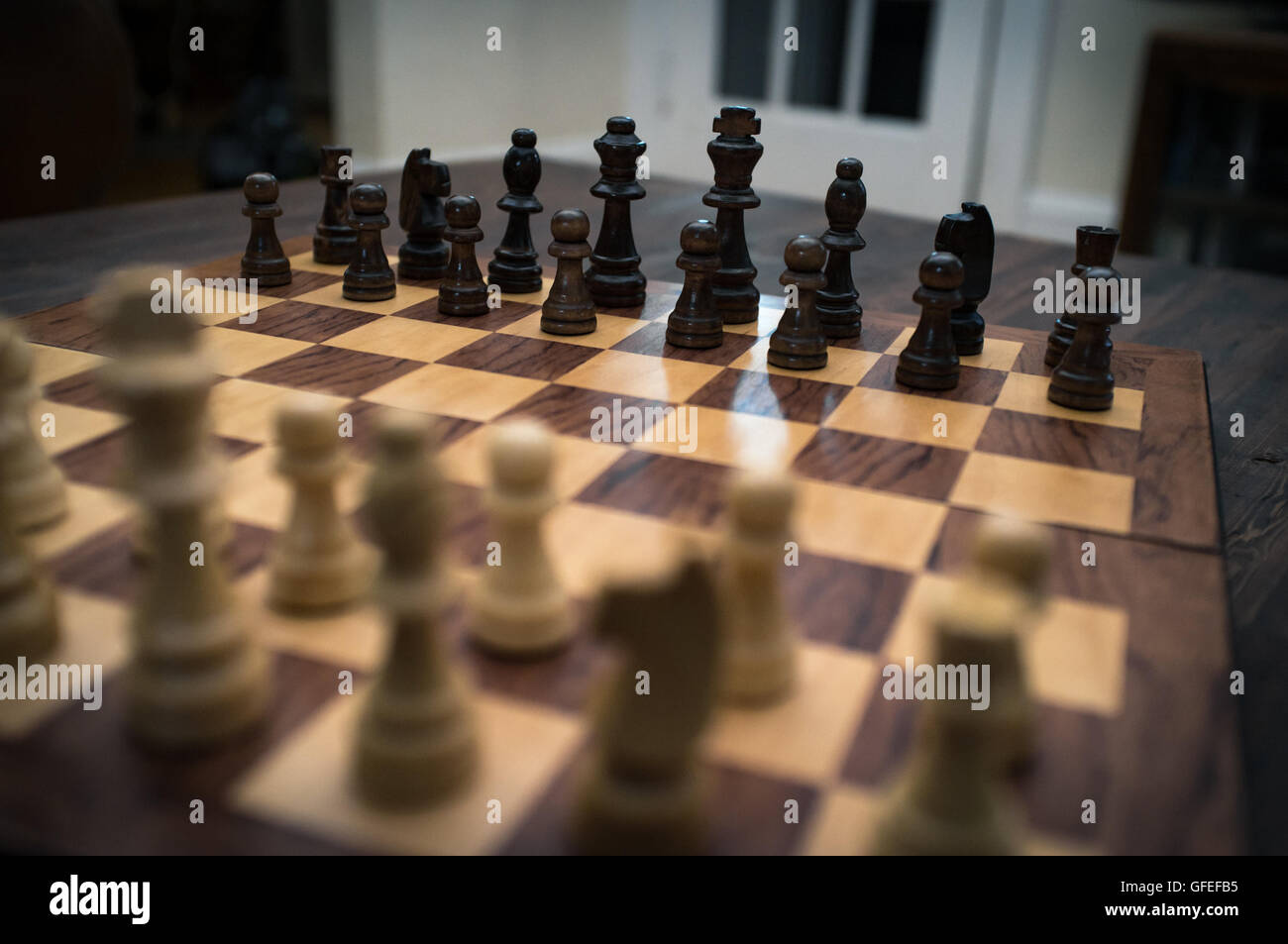 Chess board set up hi-res stock photography and images - Alamy