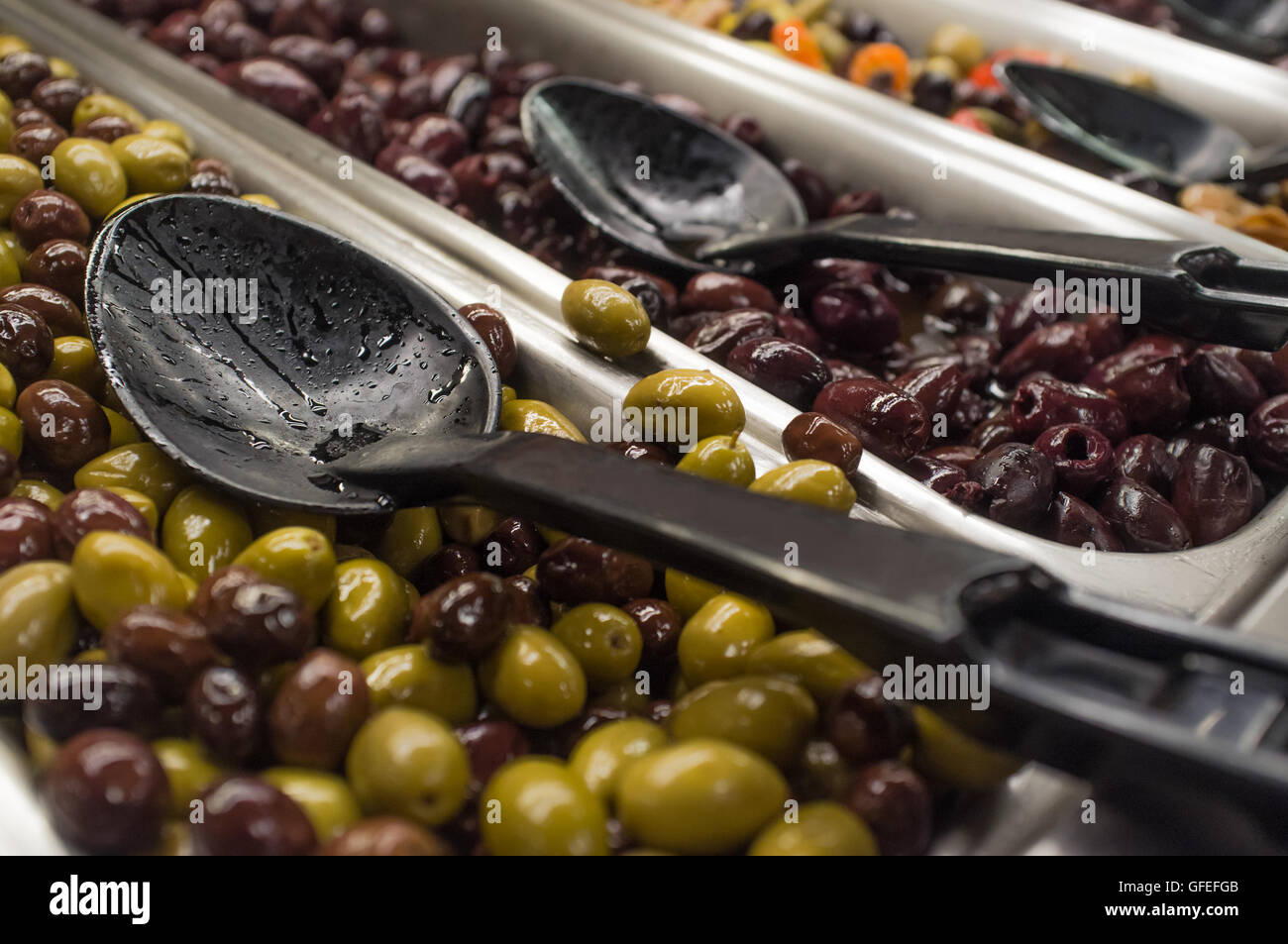 Close up of fresh Italian olive bar self serve Stock Photo - Alamy