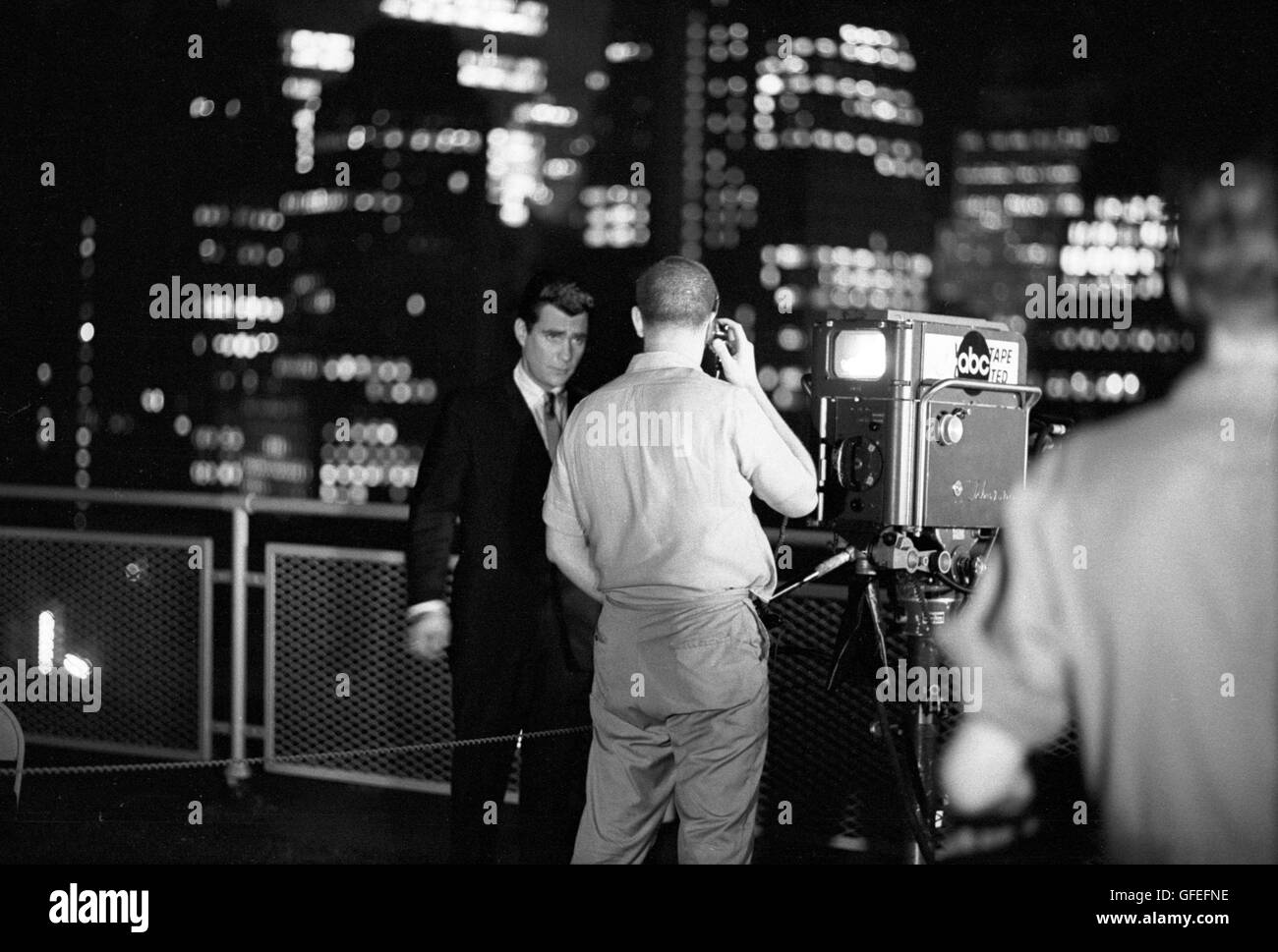 Les Crane, during the filming of a segment on the rooftop of the ABC ...