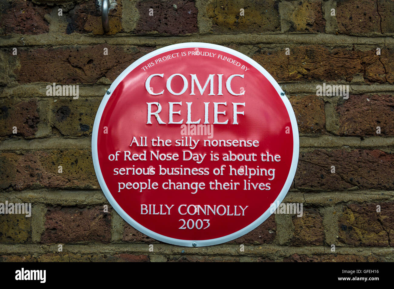 Comic relief red nose hi-res stock photography and images - Alamy
