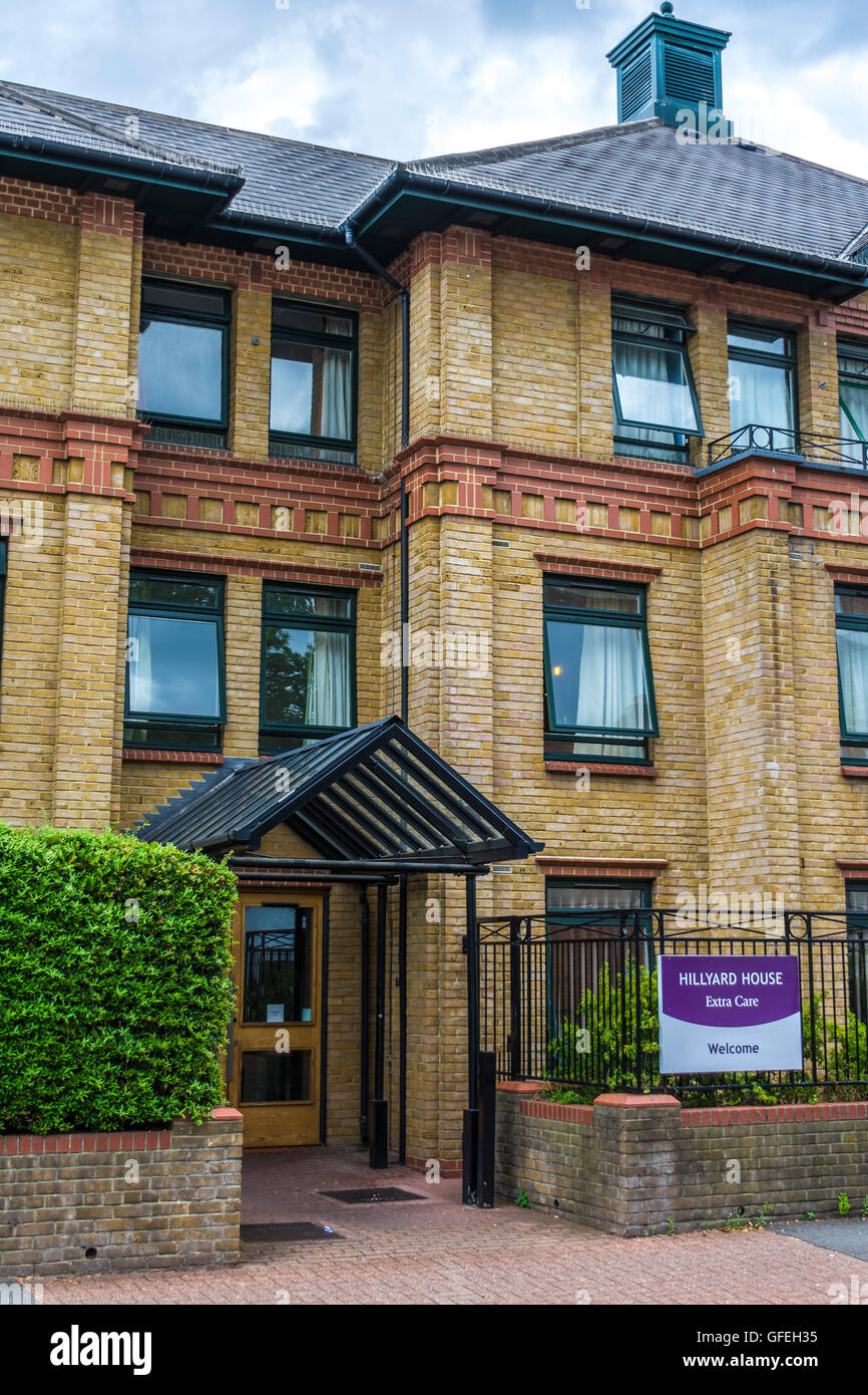 Retirement village sign hi-res stock photography and images - Alamy