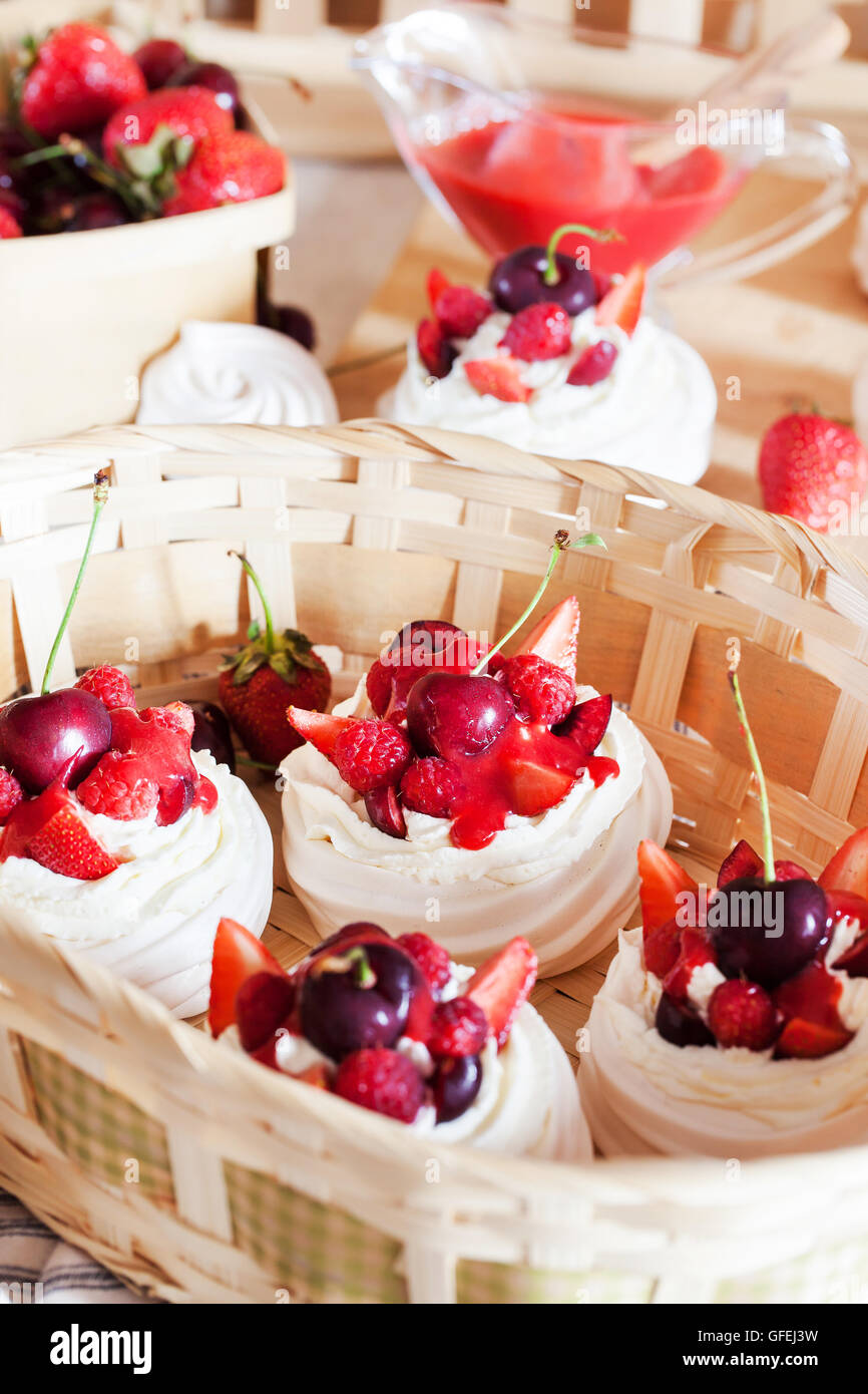 Individual fruit pavlova dessert hi-res stock photography and images ...
