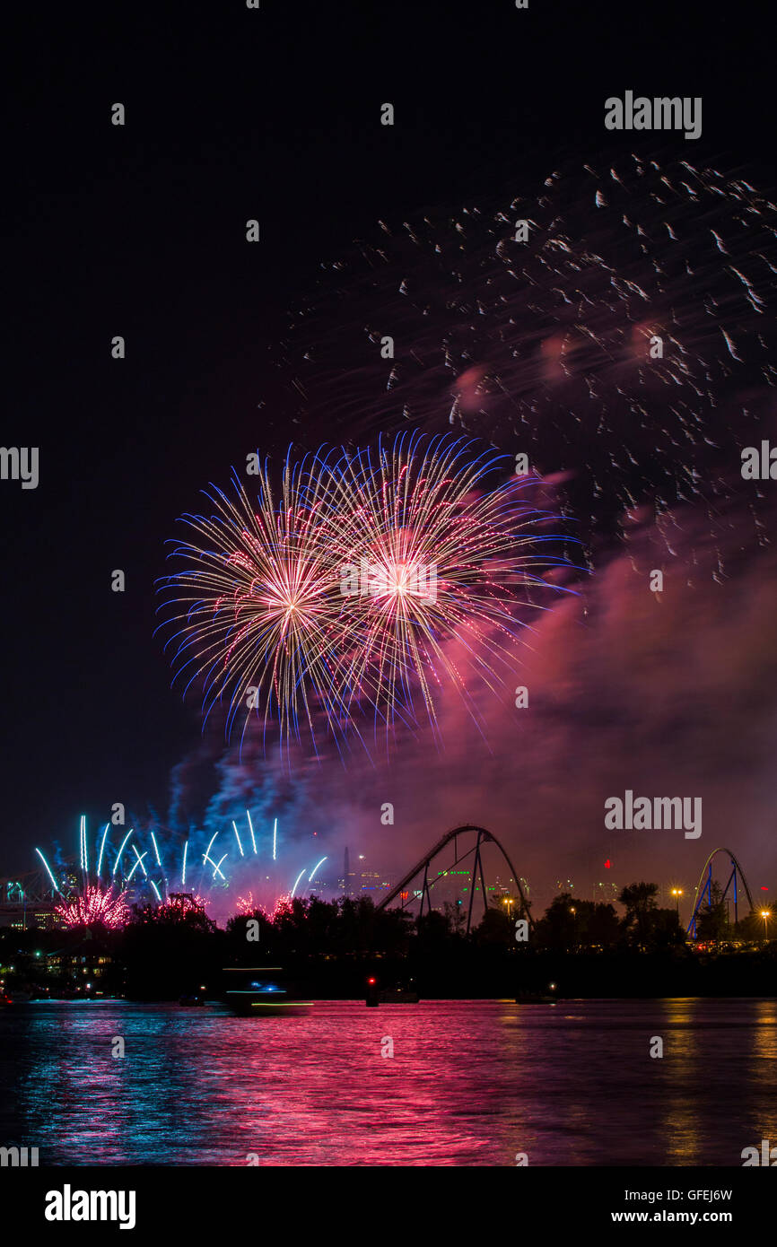 Fireworks at La Ronde, Montreal-Canada 2016 Stock Photo - Alamy