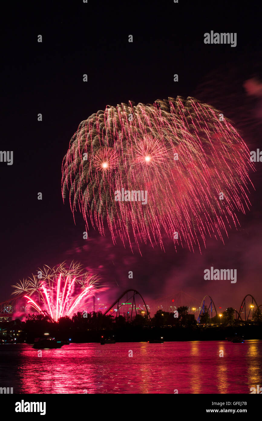 Fireworks la ronde montreal canada hi-res stock photography and images ...