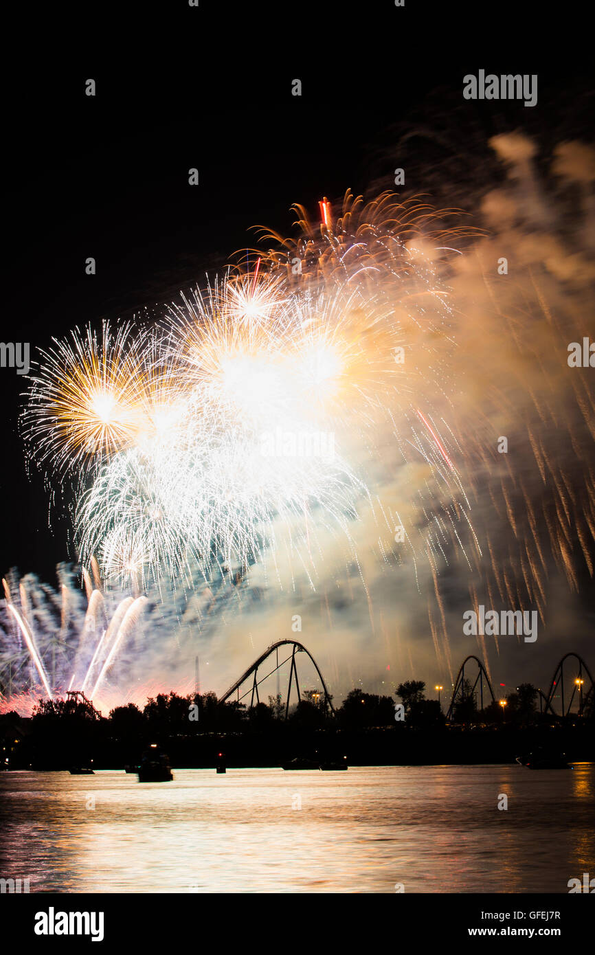 Fireworks at La Ronde, Montreal-Canada 2016 Stock Photo - Alamy