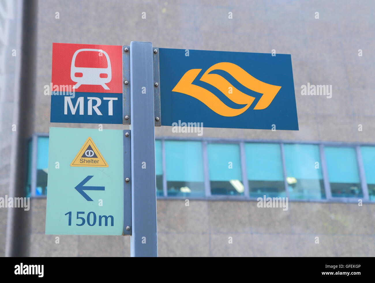Mrt singapore sign hi-res stock photography and images - Alamy