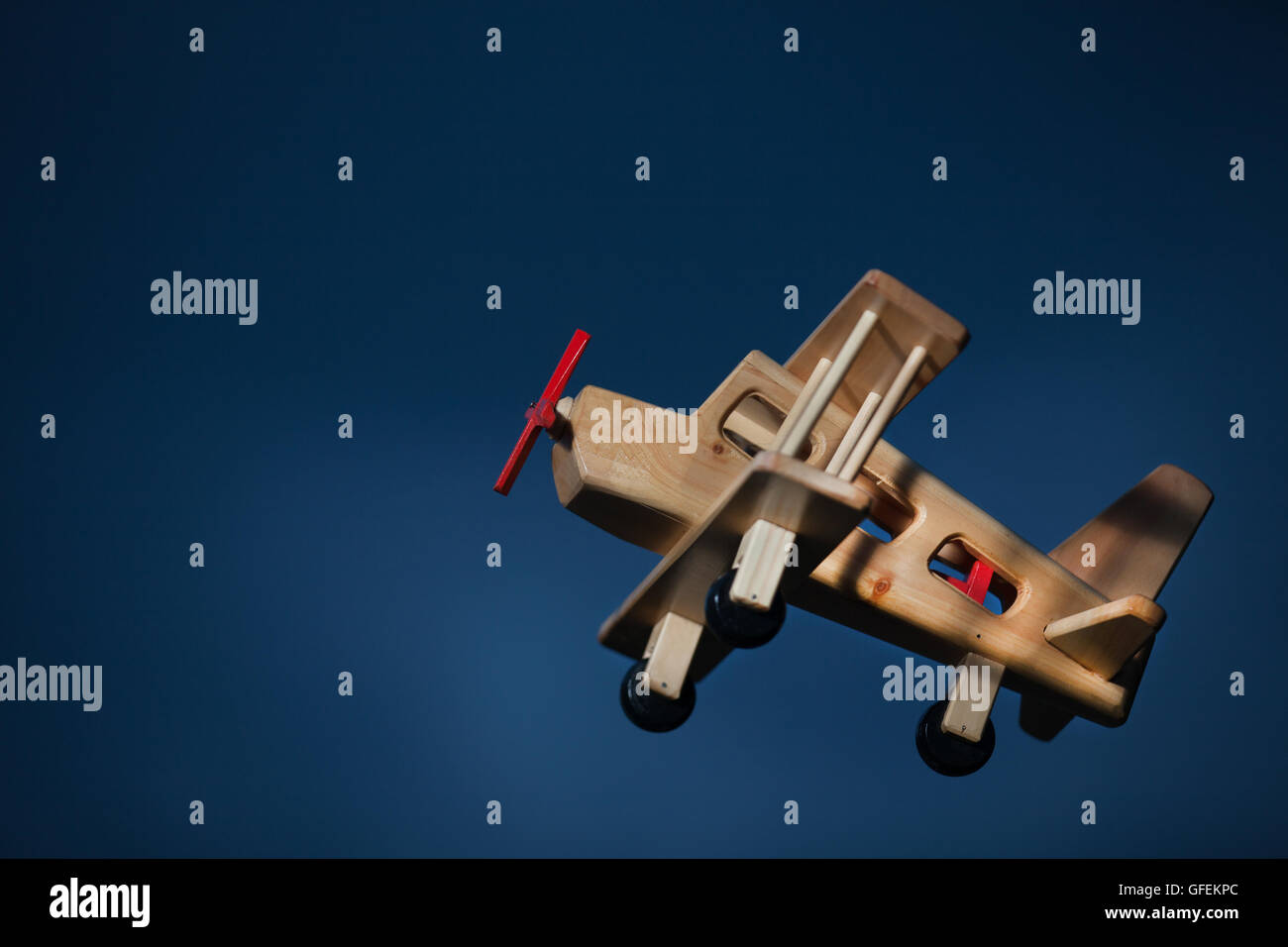 Side view wings hi-res stock photography and images - Alamy