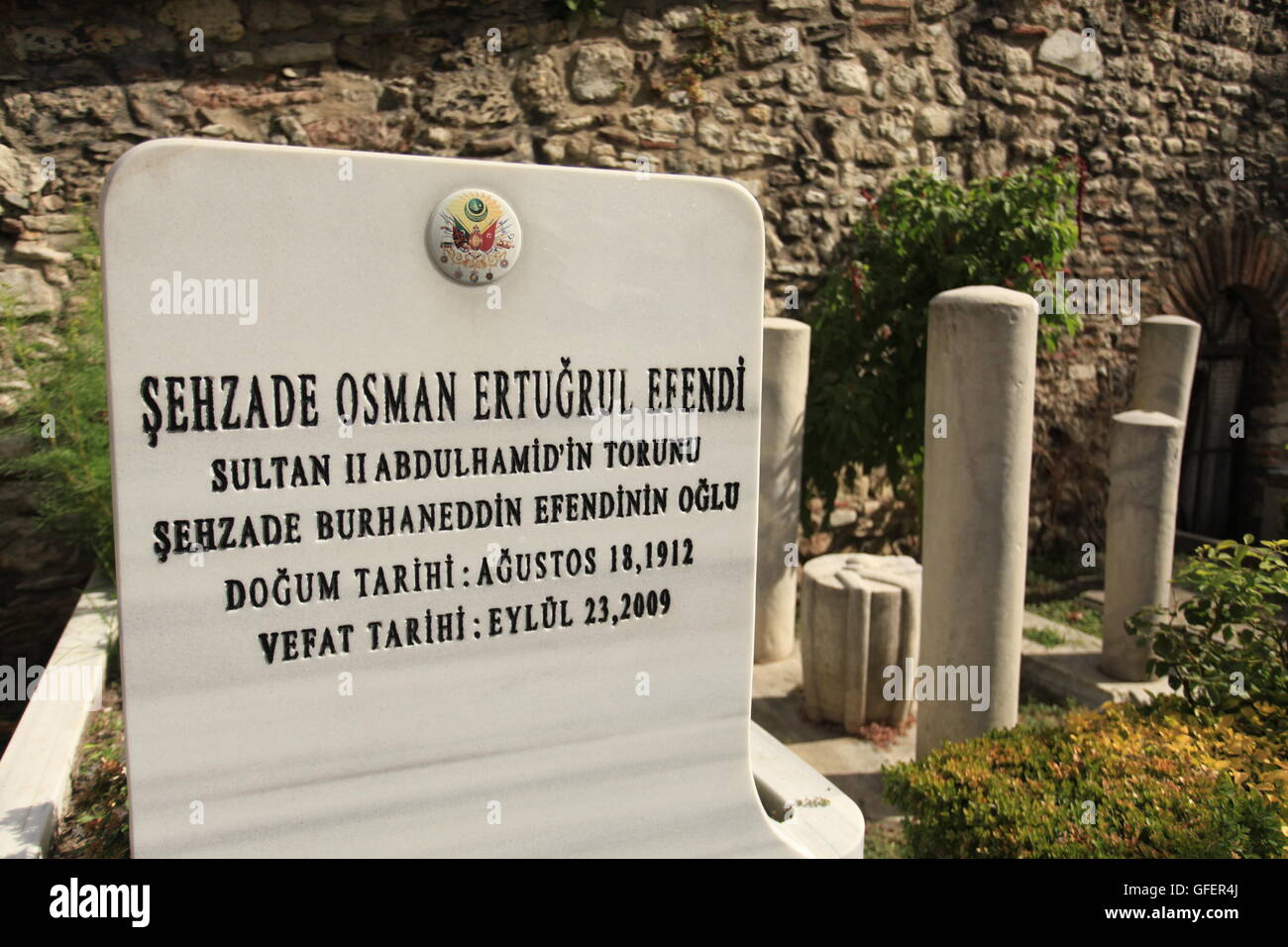 The grave of Ertuğrul Osman / Osman Ertuğrul Osmanoglu, an Imperial ...