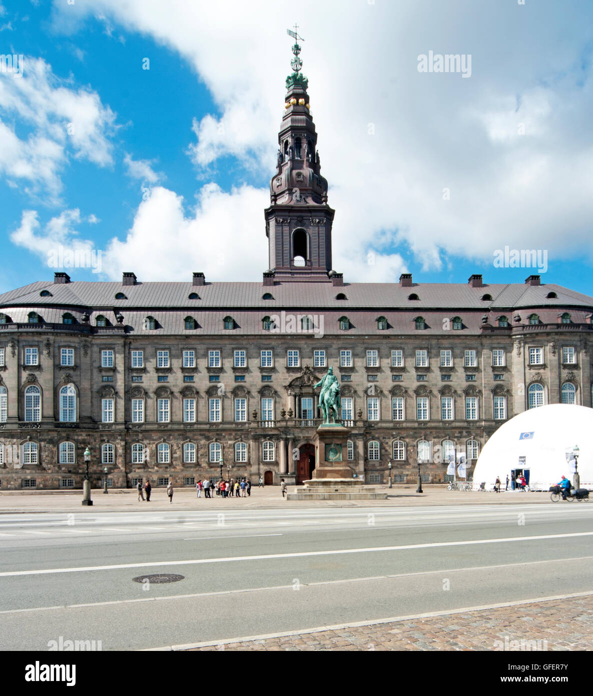 Christiansborg Castle, Copenhagen, Denmark Stock Photo - Alamy