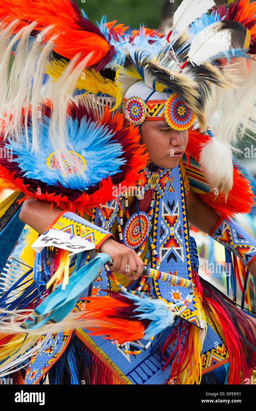 Native Male Dancer in Traditional Regalia Pow Wow Six Nations of the ...