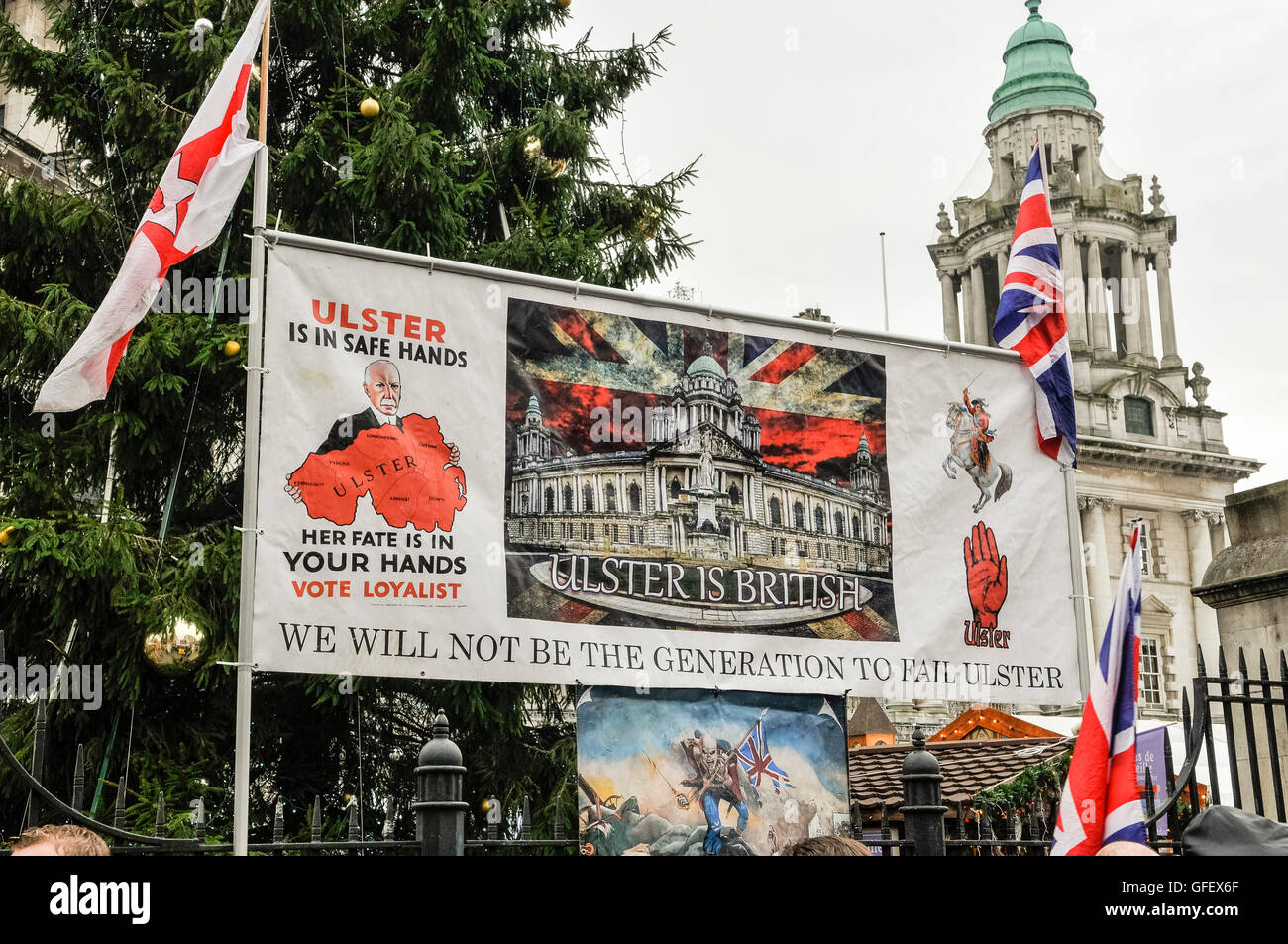 Belfast, Northern Ireland - 30th Nov 2013 - Loyalists display banners ...