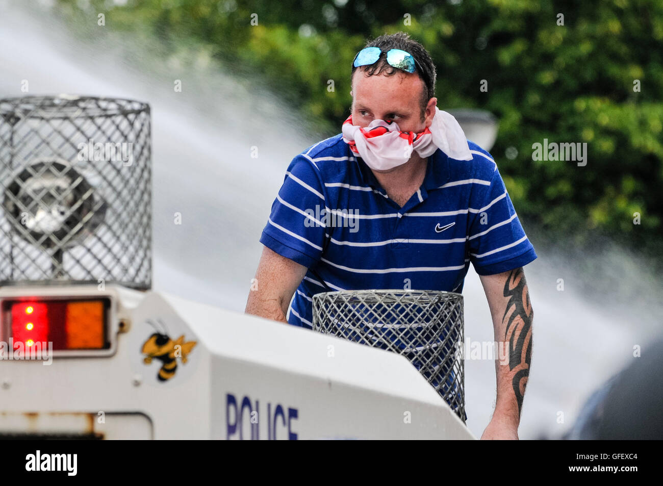 Belfast, Northern Ireland, 12th July 2013 - Loyalists riot on Woodvale ...