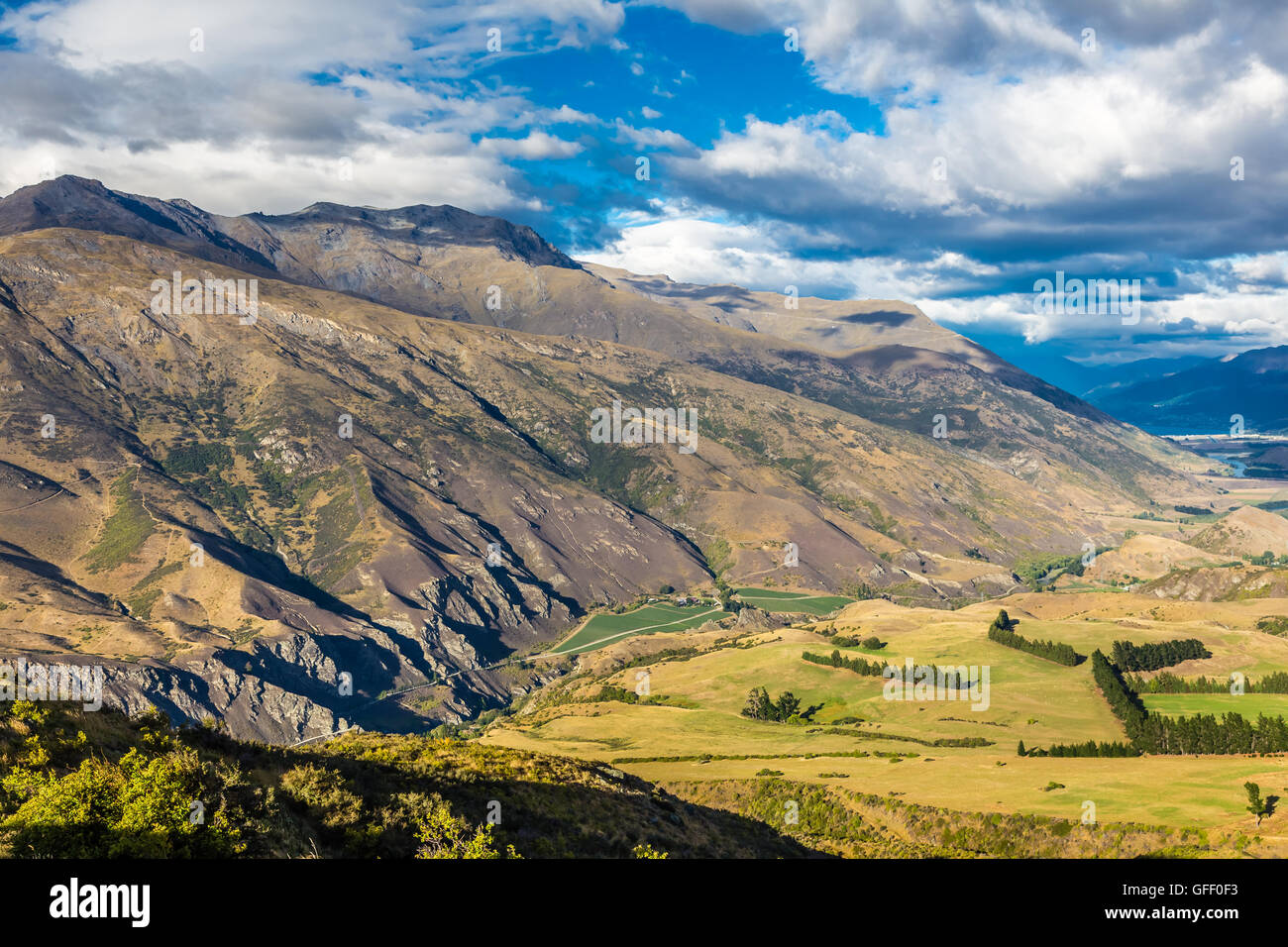 Rural houses new zealand hi-res stock photography and images - Alamy