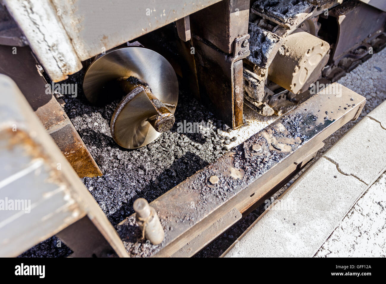 Paving machine auger hi-res stock photography and images - Alamy
