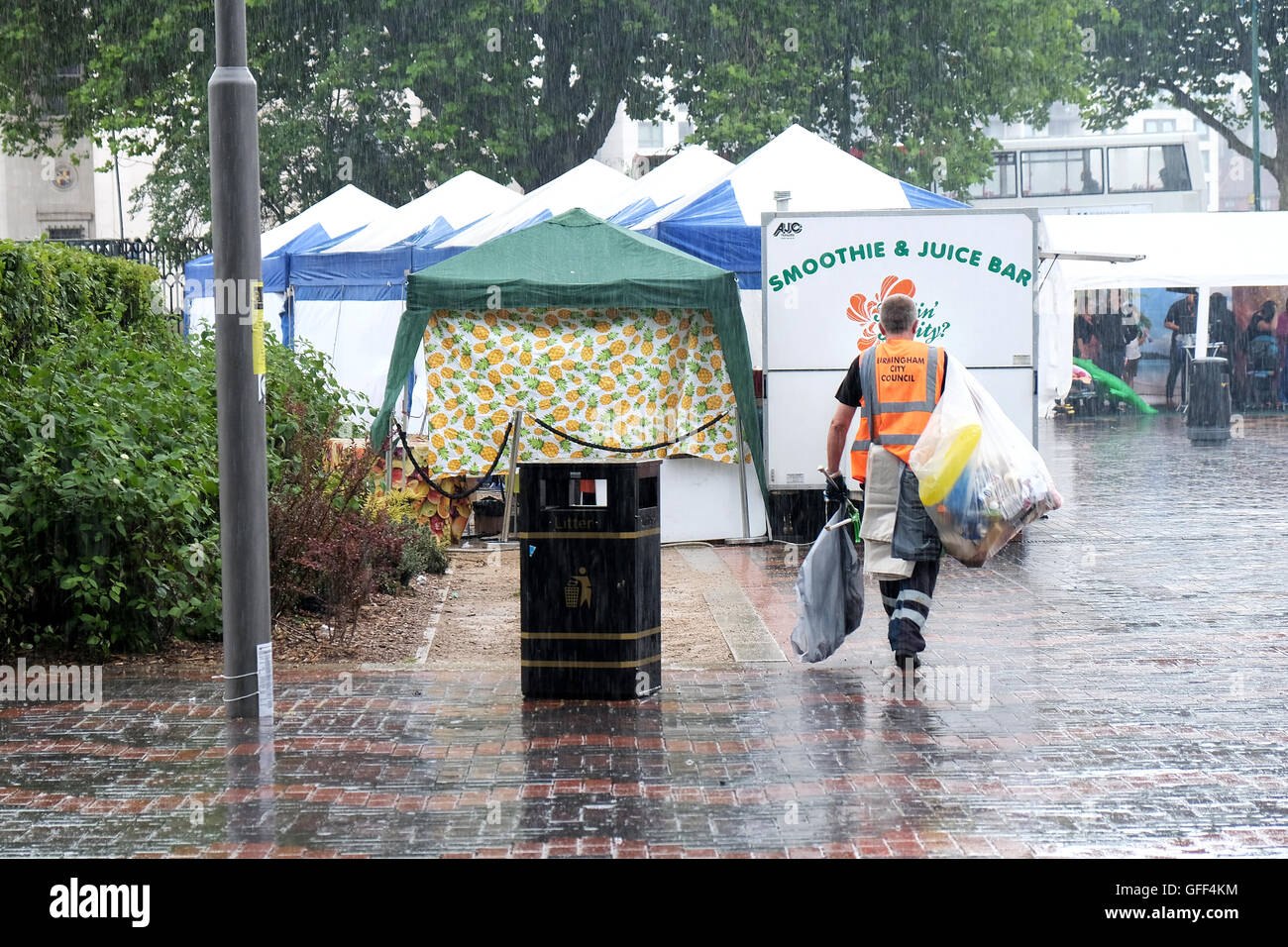 Council bin collection hi-res stock photography and images - Alamy