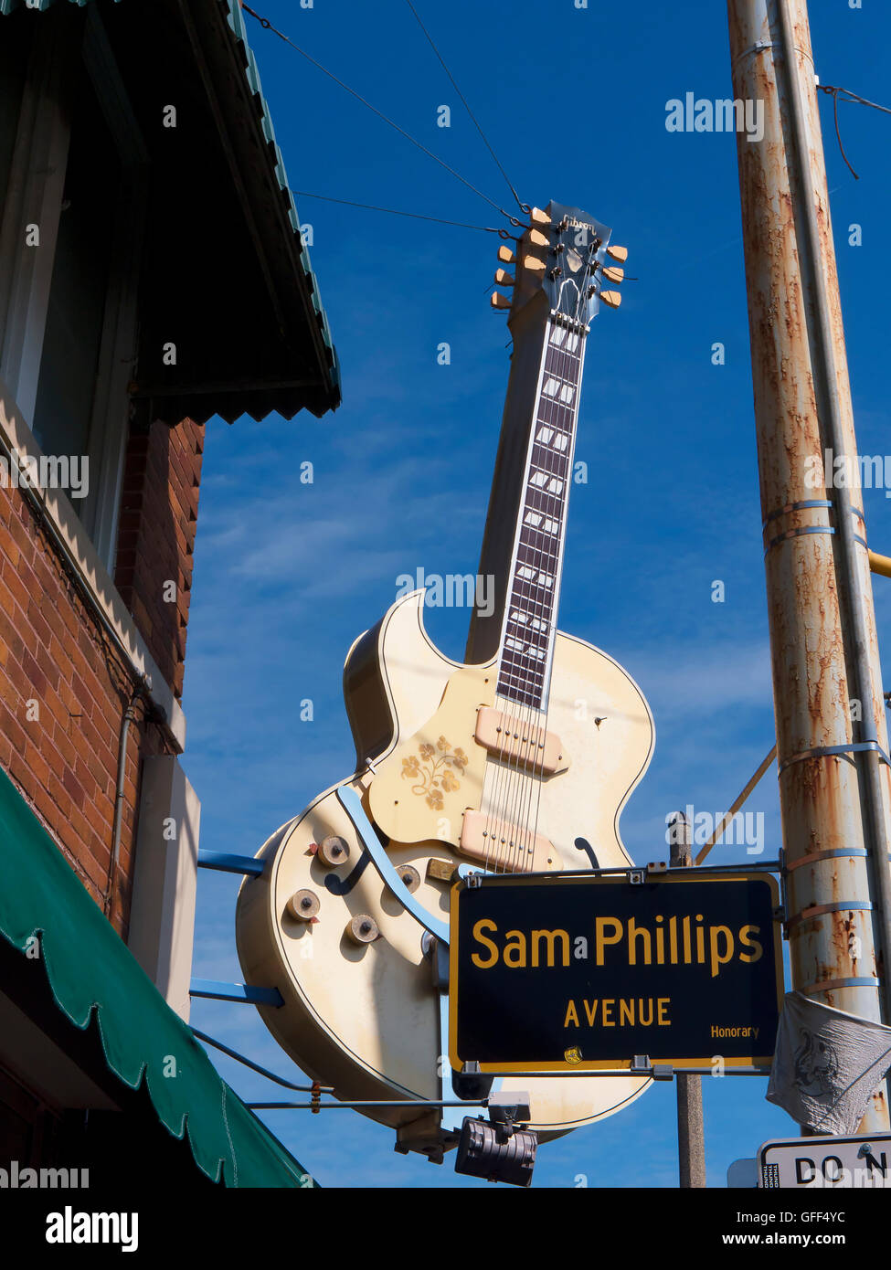 Sun Record Studio opened by rock-and-roll pioneer Sam Phillips in ...