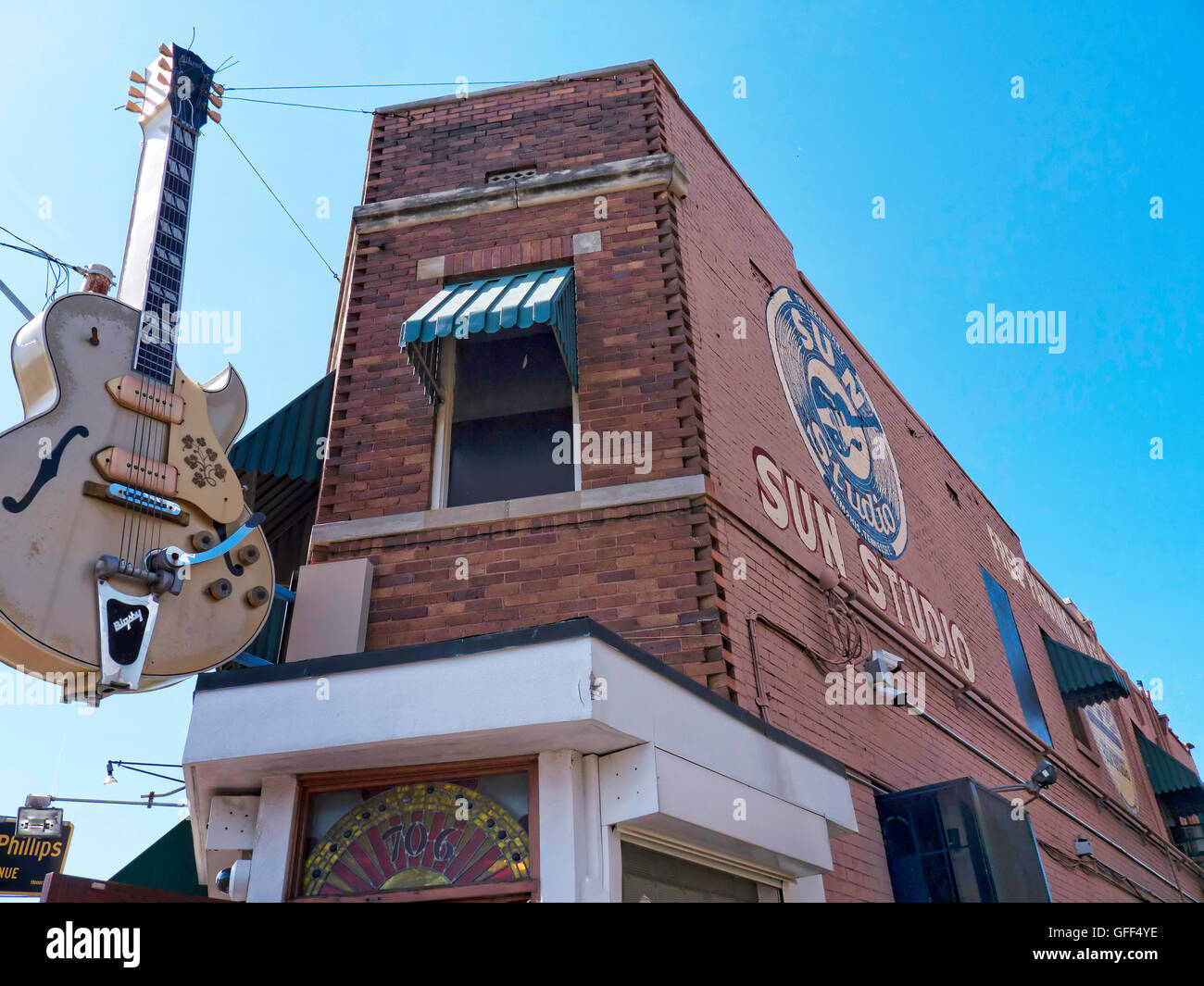 Sun Record Studio opened by rock-and-roll pioneer Sam Phillips in ...