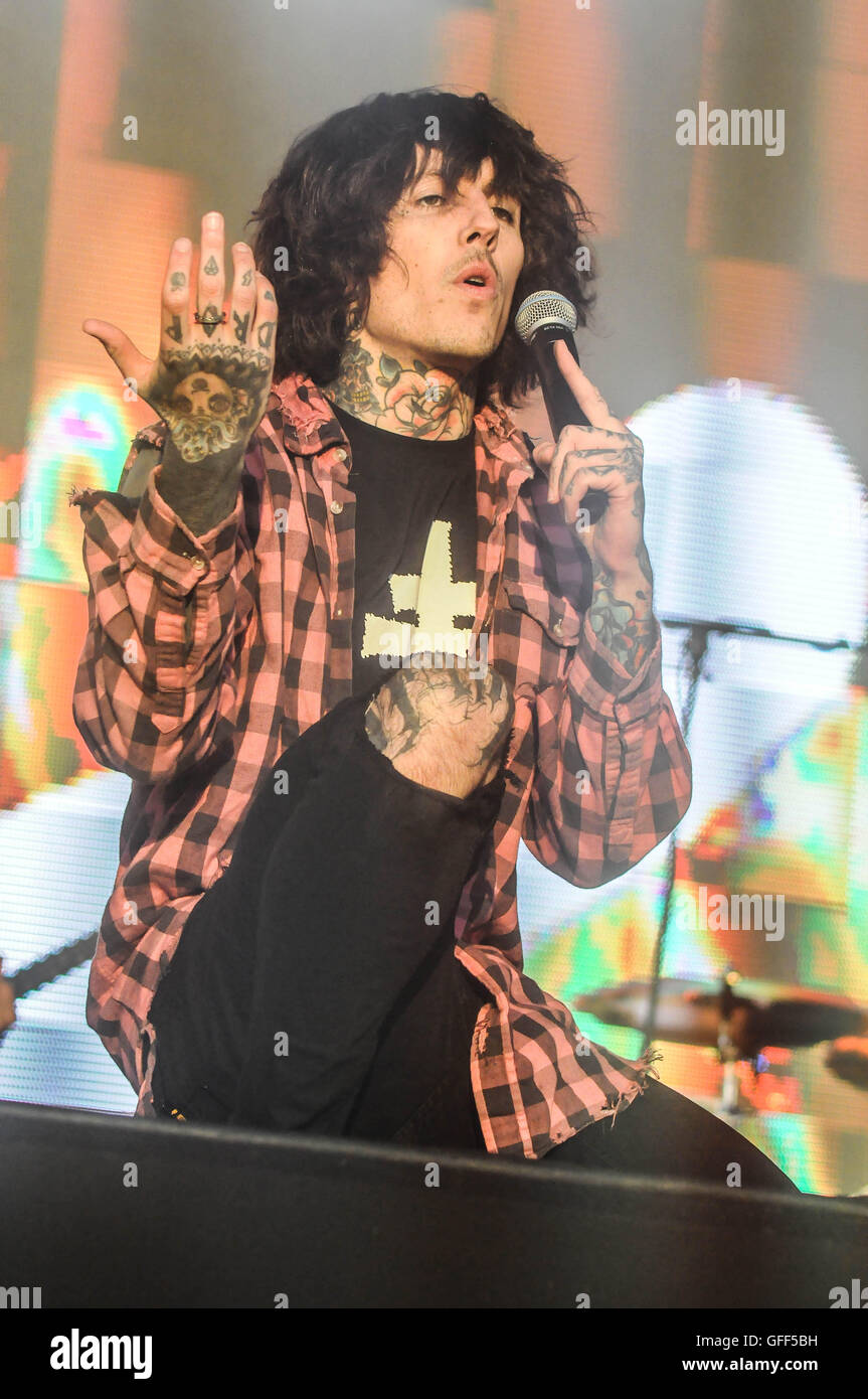 Bring me the horizon hi-res stock photography and images - Alamy