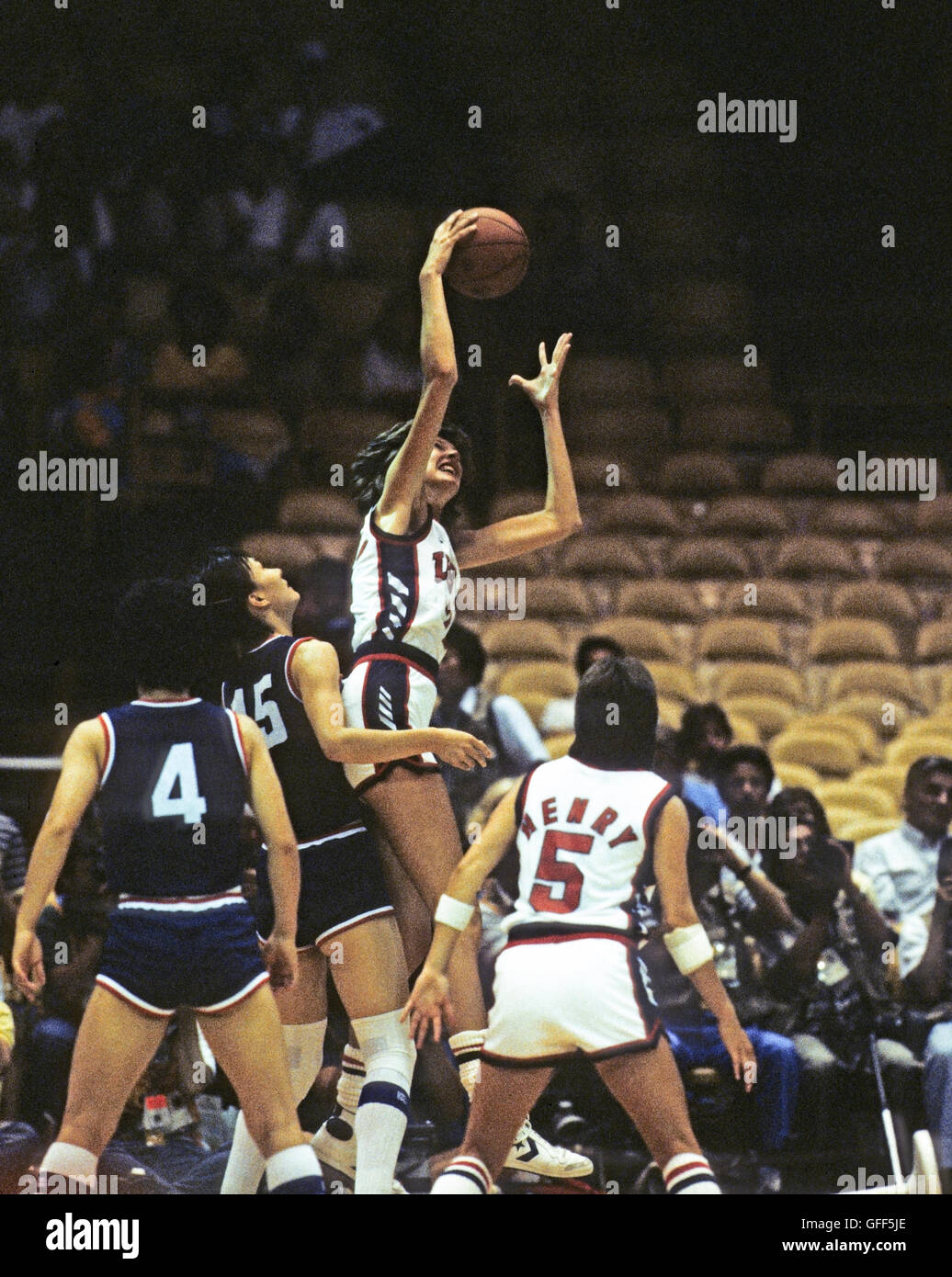 Anne donovan basketball hi-res stock photography and images - Alamy