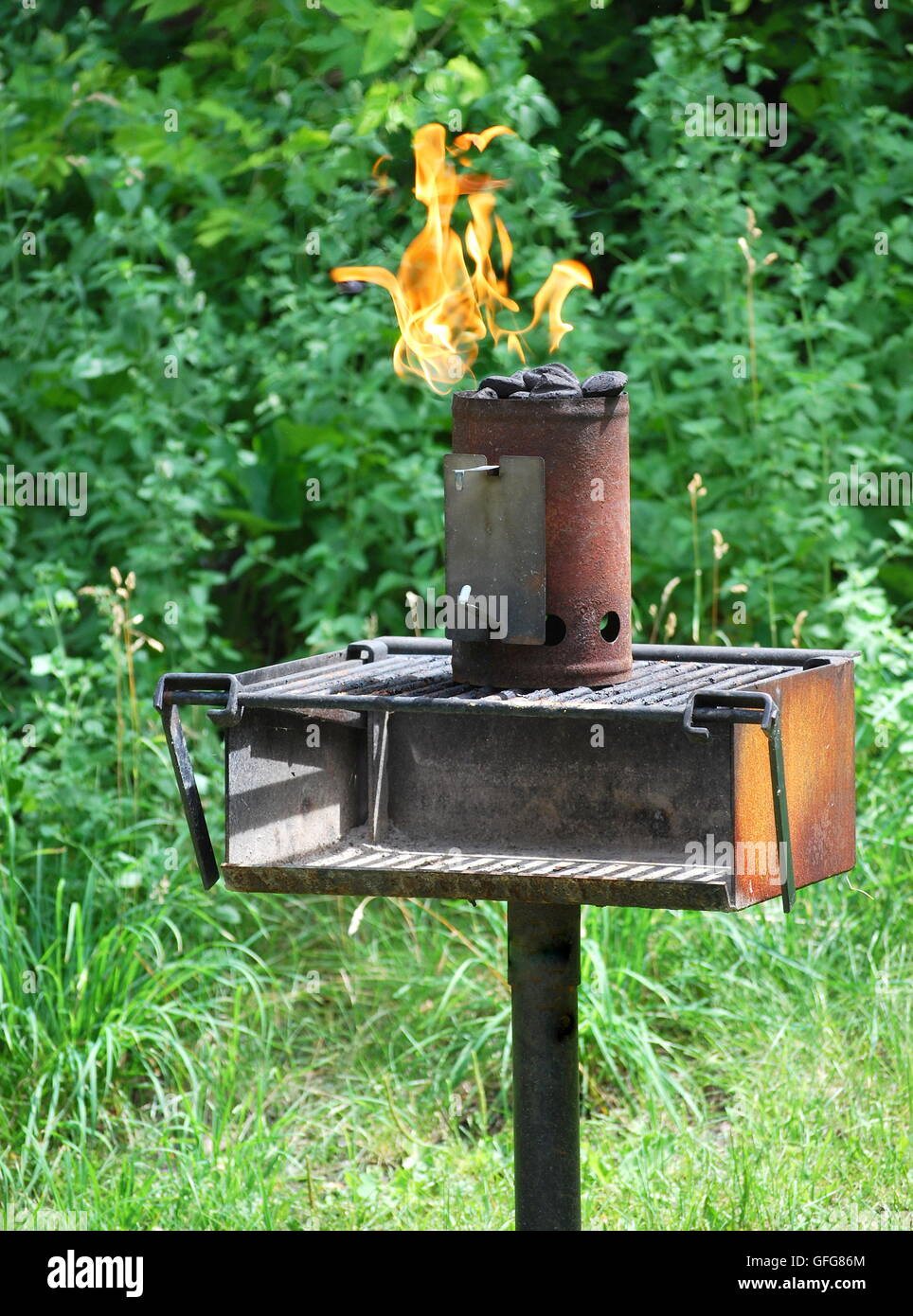 Barbecue grill outdoors Stock Photo - Alamy