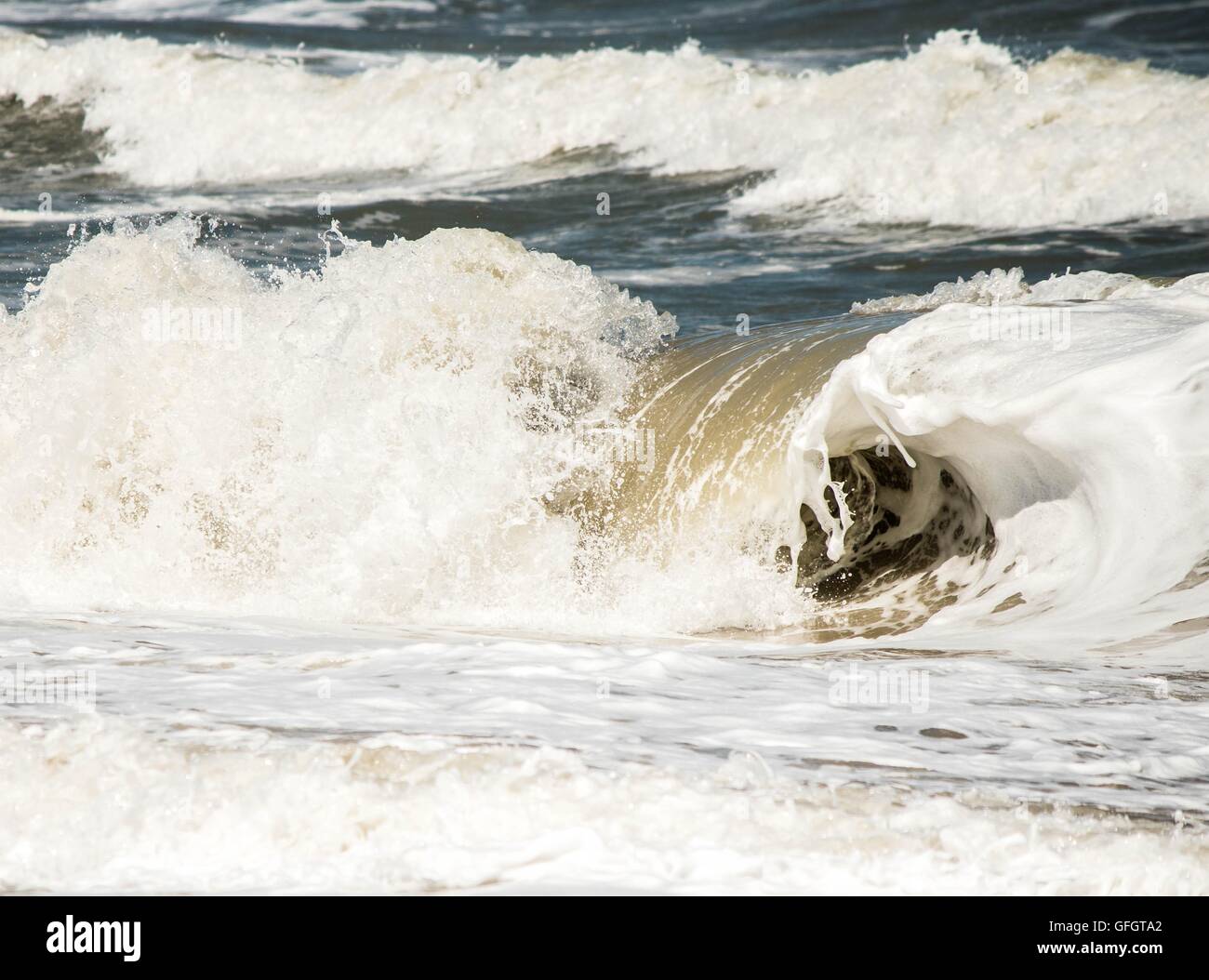 Small barrel wave Stock Photo - Alamy