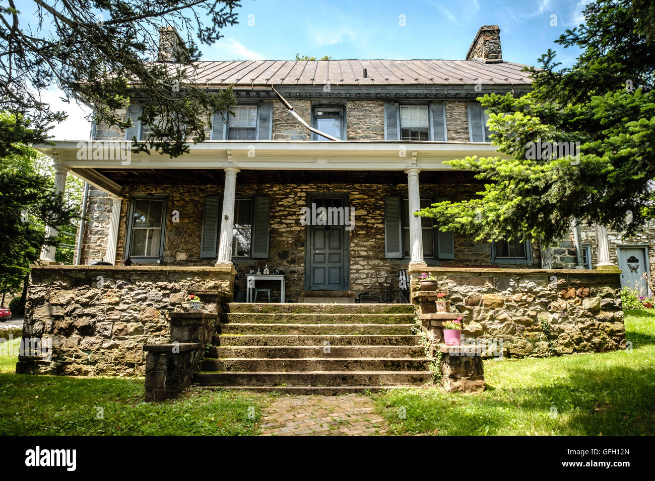 Colonial virginia farm 1700s hi-res stock photography and images - Alamy