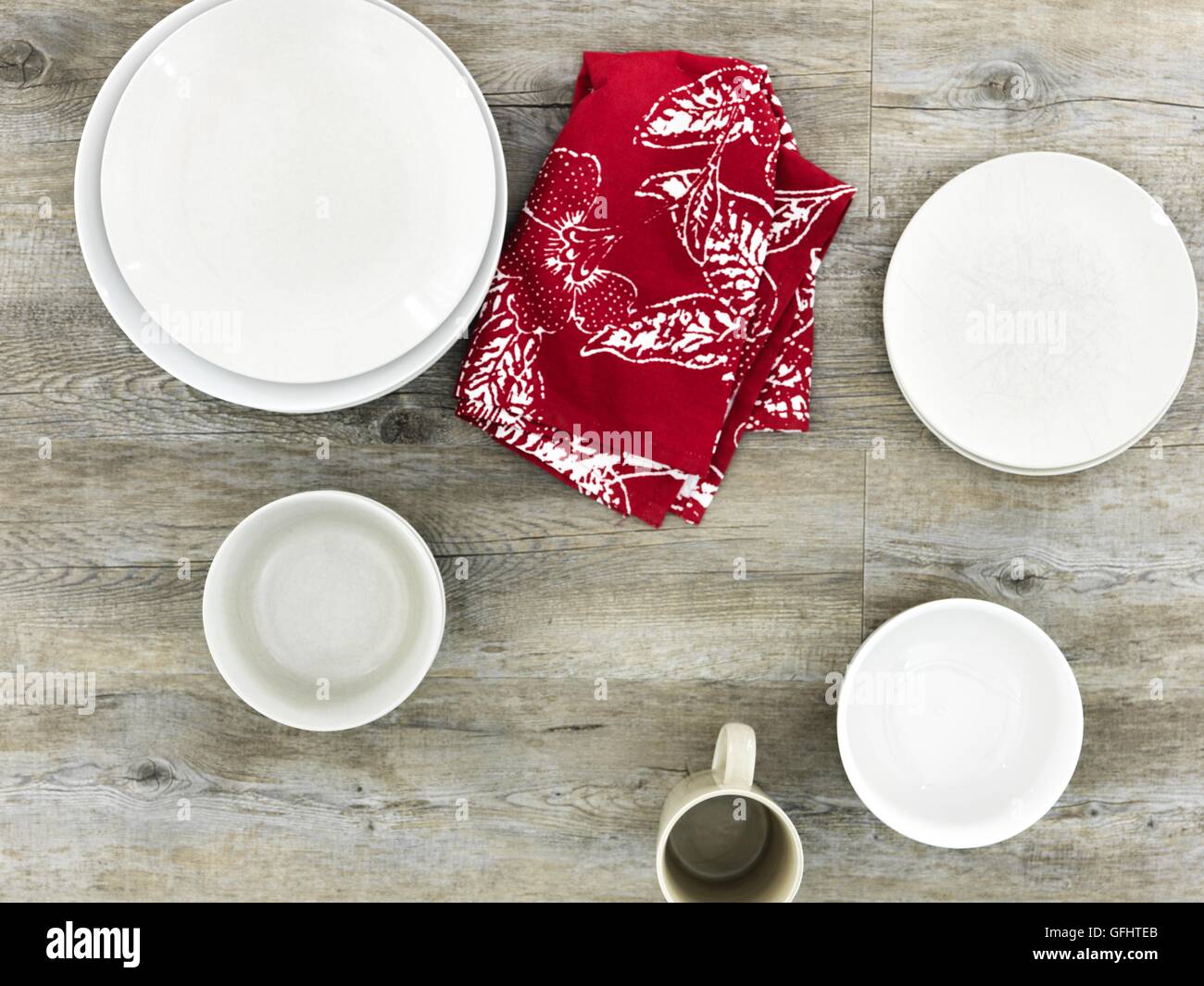 A studio photo of dinner ware Stock Photo - Alamy