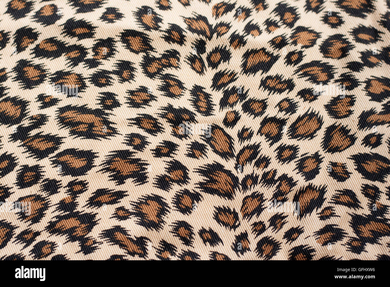 Leopard print wallpaper hi-res stock photography and images - Alamy