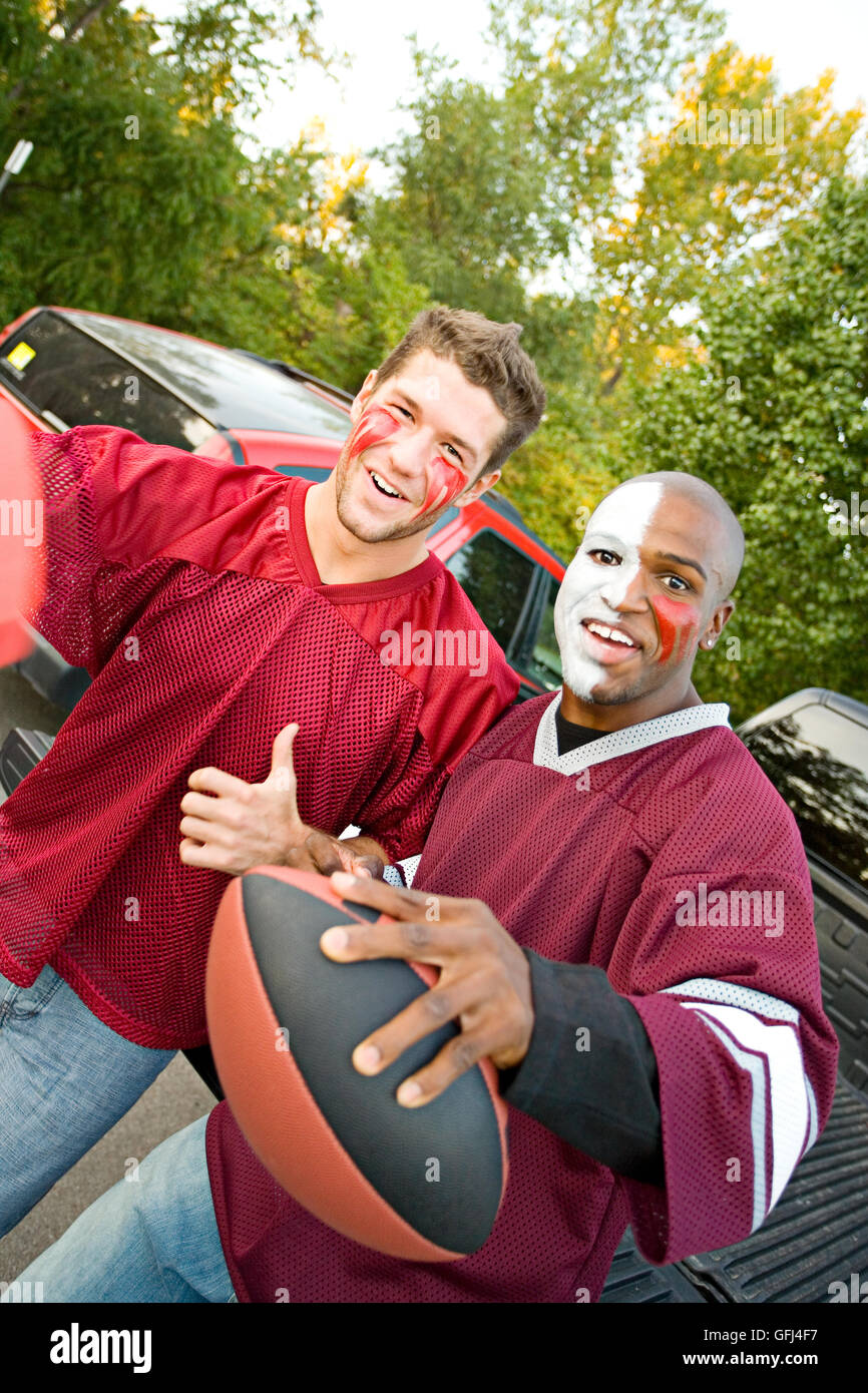 College tailgate hi-res stock photography and images - Alamy