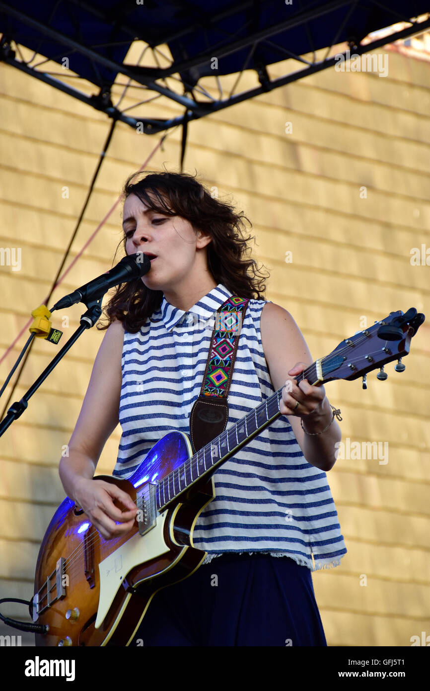 Gaby moreno hi-res stock photography and images - Alamy