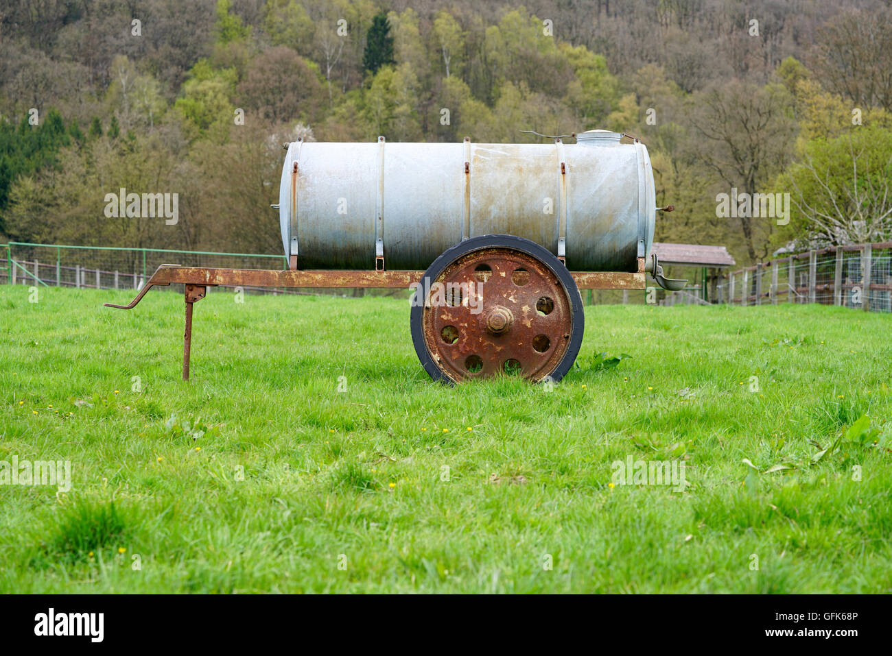 Cattle tank hi-res stock photography and images - Alamy