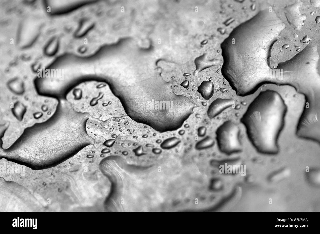 Wet steel plate hi-res stock photography and images - Alamy