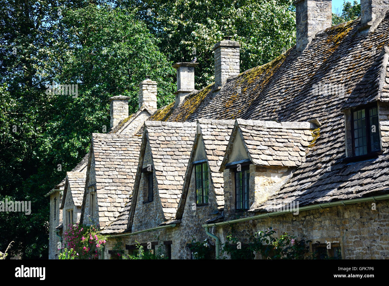 Dormer cottage hi-res stock photography and images - Alamy