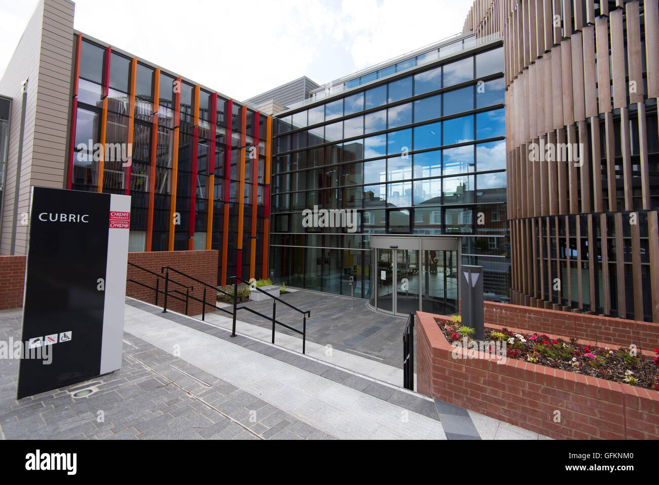 Cubric building hi-res stock photography and images - Alamy